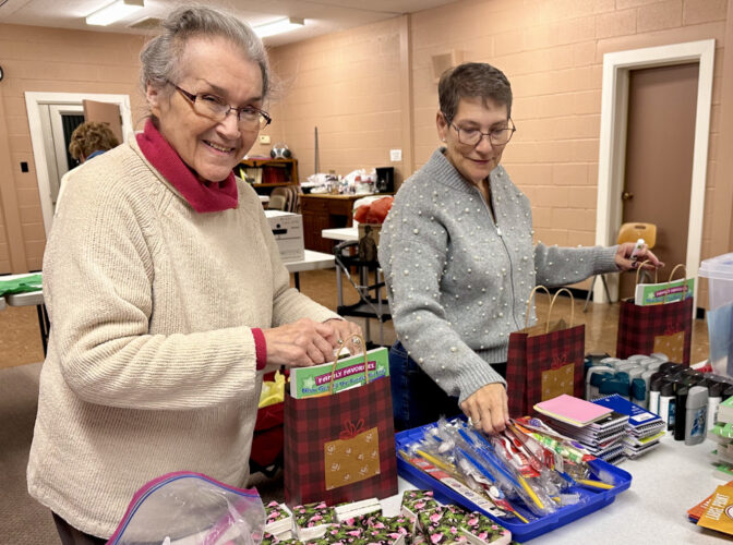 Downtown Rotary brings gifts to veterans | News, Sports, Jobs - The Express